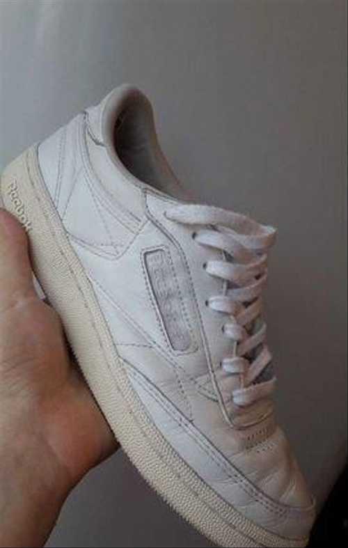 Женские кроссовки