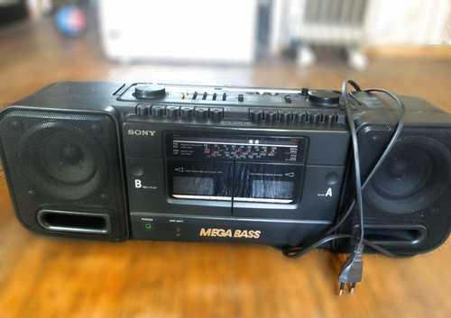 Магнитофон Sony Radio Cassette-Corder