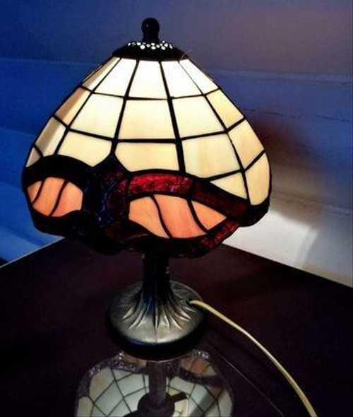 Лампа антикварная настольная (в стиле Tiffany)