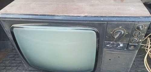 Телевизор черно белый Рассвет 40тб