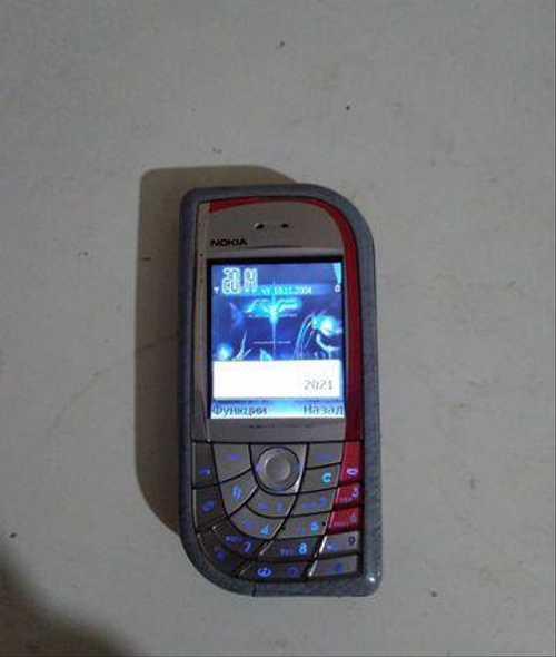 Nokia 7610 (два телефона)