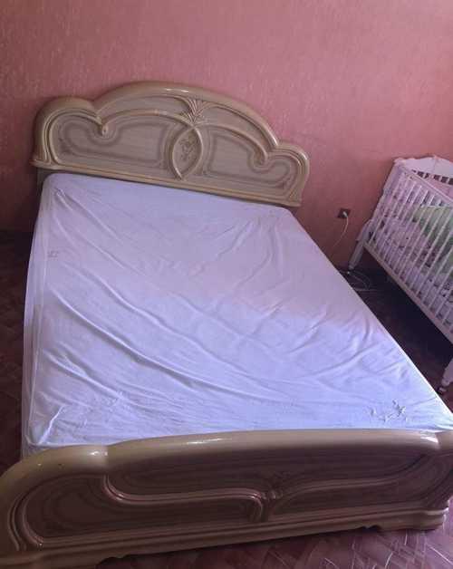 Кровать двухспальная Шатура без матраса