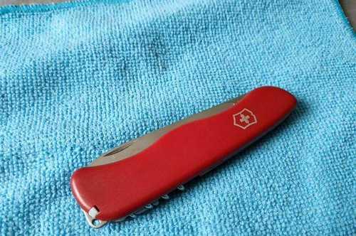 Victorinox Alpineer 0.8323 с ригельным замком