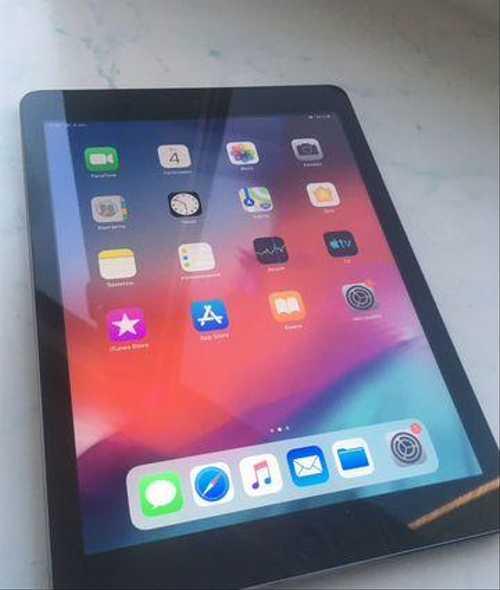 iPad Air 64GB WiFi + Cellular