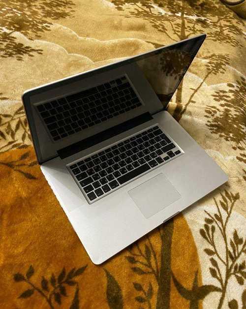 Apple MacBook pro 17