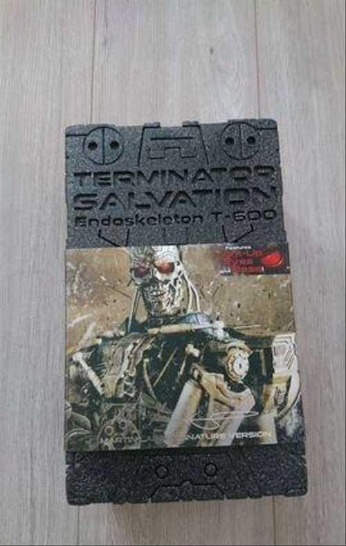 Hot toys terminator endoskeleton mms97