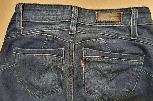 Джинсы Levis
