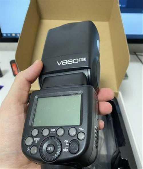 Godox v860iis