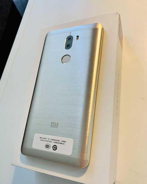 Телефон Xiaomi Mi5S Plus 128Gb Gold