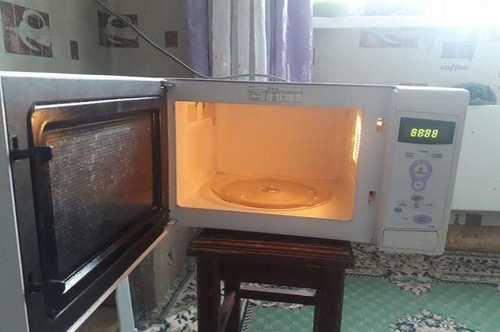 Продам микроволновую печь