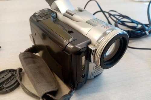 Видеокамера Canon MVX45i