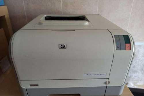 Цветной лазерный принтер HP Color LaserJet CP 1215