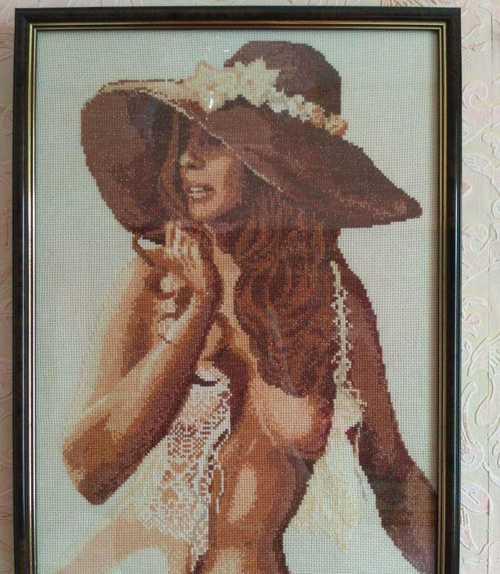 Картина вышитая крестиком "Девушка в шляпе"