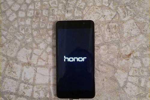 Продам honor 6 (H60-L04)