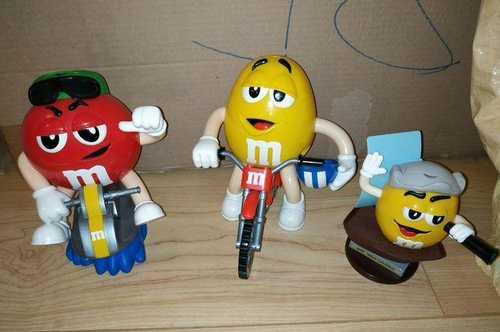 Диспенсер для конфет MMS