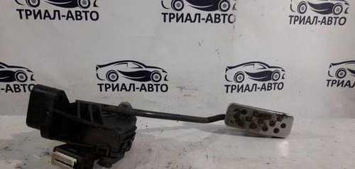 Педаль газа Opel Zafira B Z18XER