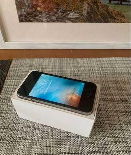 Телефон iPhone 4S 32GB