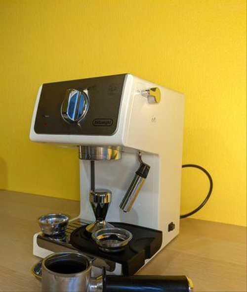 Кофеварка рожковая De'Longhi ECP 33.21