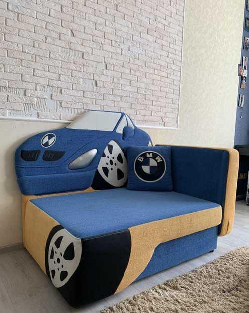 Диван