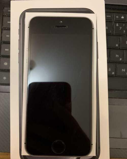Телефон iPhone 5se 32 гб