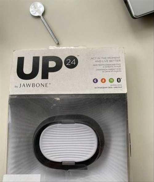 Умный браслет UP by Jawbone