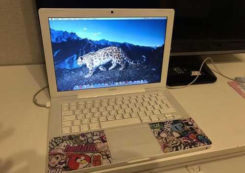Apple MacBook