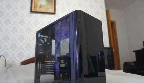 Корпус Thermaltake View 31. Стекло с двух сторон