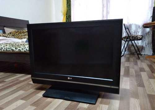 Телевизор плазма LG 32LE2L черный