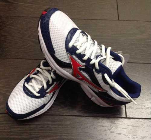 Кроссовки Mizuno из Экипировки Forward