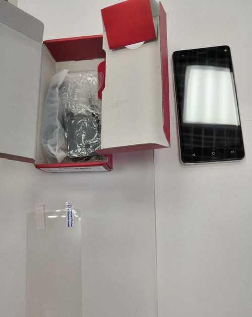 Новый Телефон Prestigio MultiPhone 5515 Grace P5