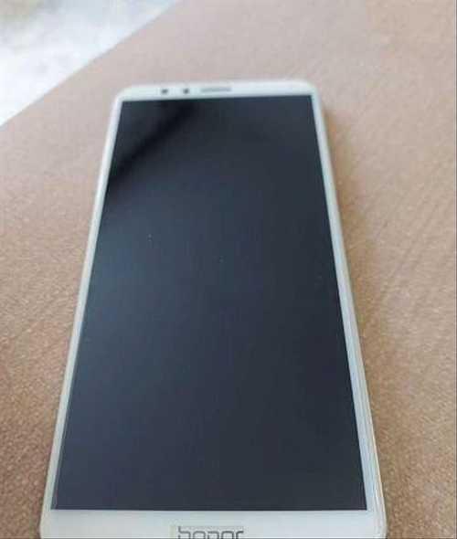 Телефон Huawei Honor 7x