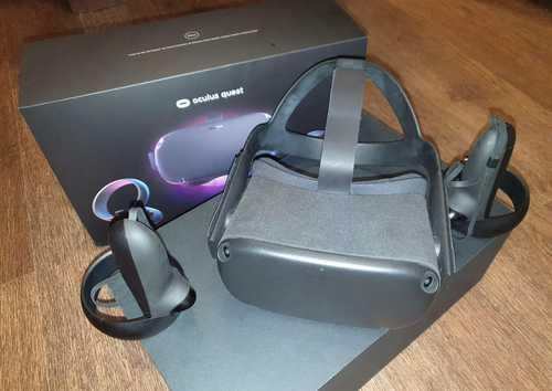 Шлем виртуальной реальности Oculus Quest