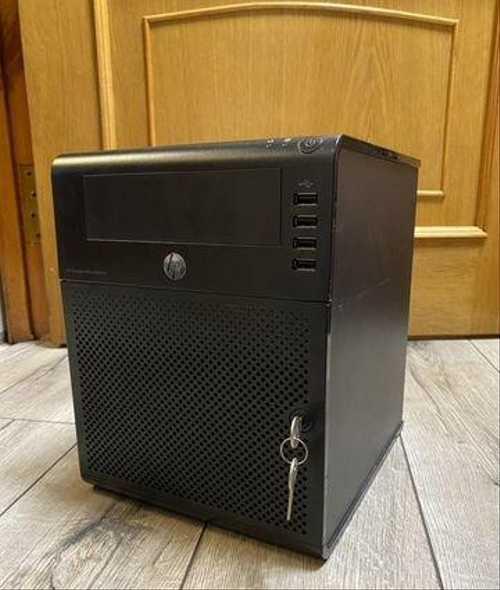 HP MicroServer n54l 8gb + SSD 120gb