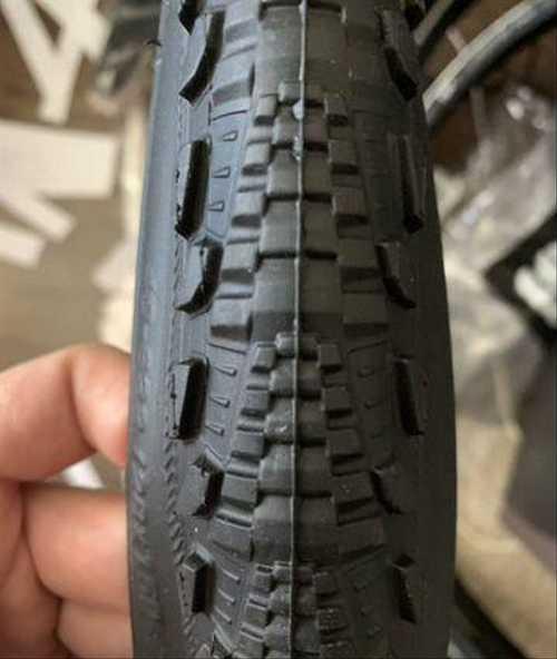 Новые покрышки Schwalbe 28" для велосипеда