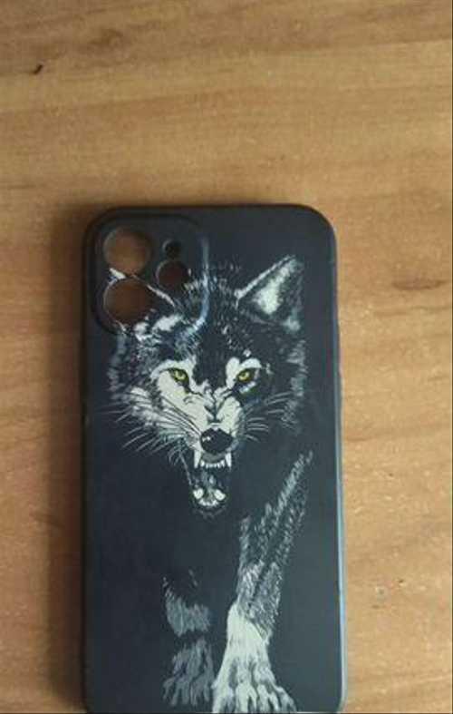 Чехол на iPhone 12