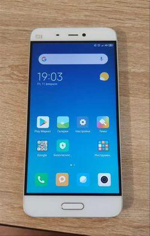 Xiaomi mi5 64gb 5.1" красивый,изящный,небольшой