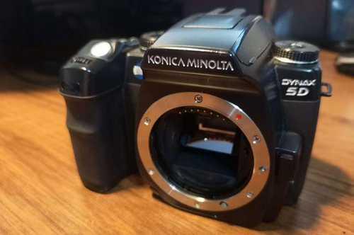 Konica minolta dynax dg 5d