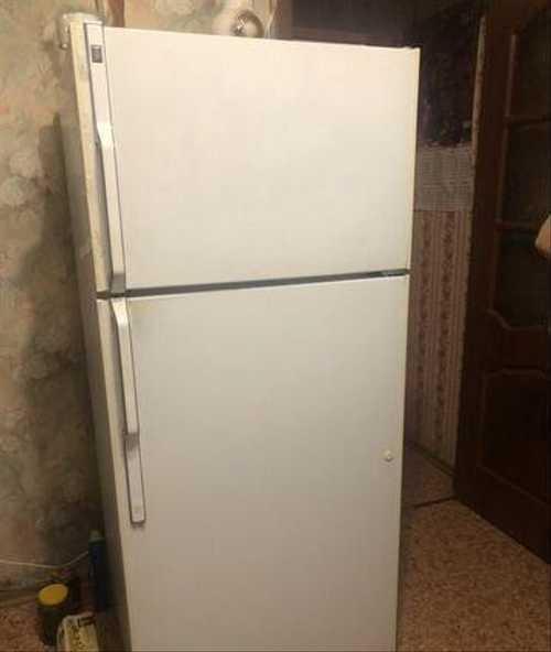 Холодильник General Electric б/у