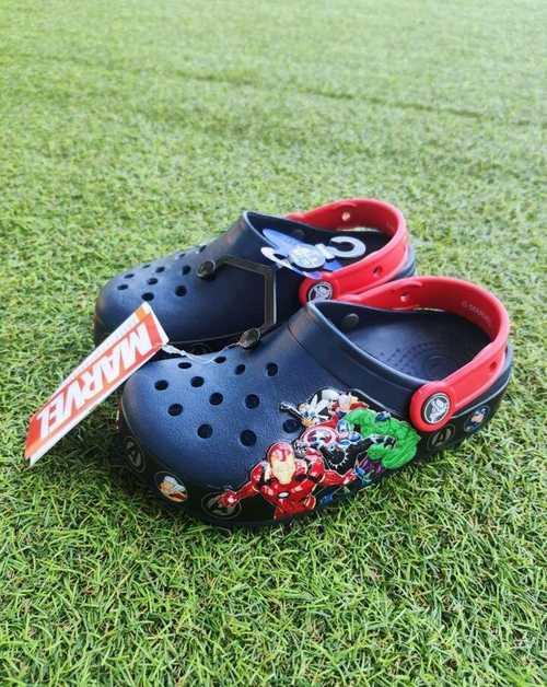 Новые Crocs Marvel