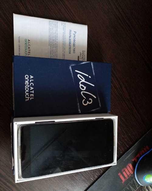 Смартфон Alcatel idol3
