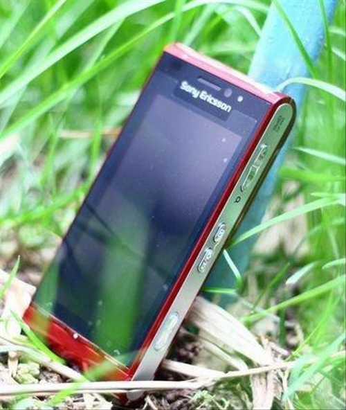 Смартфон Sony Ericsson Satio (U1i) новый
