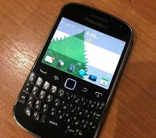 Классический смартфон BlackBerry Bold 9900