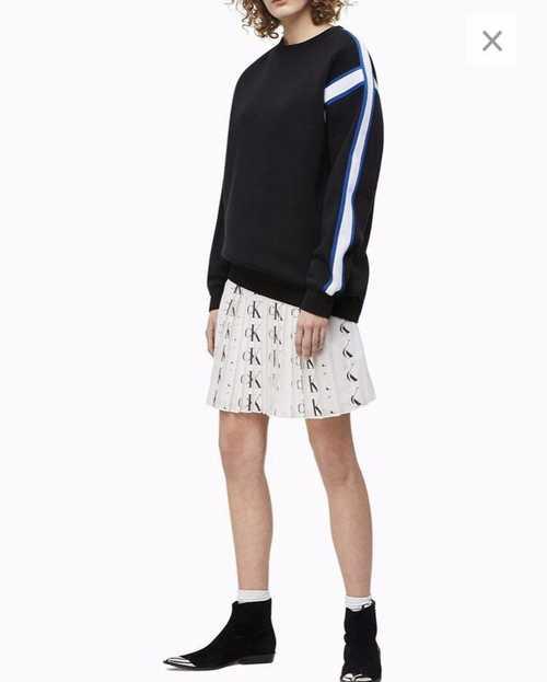 Платье свитшот calvin Klein оригинал новое