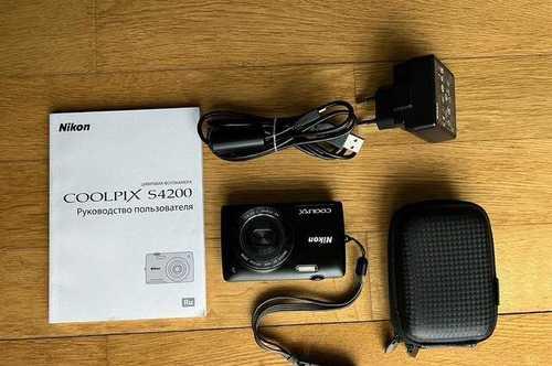 Компактный фотоаппарат Nicon coolpix s4200