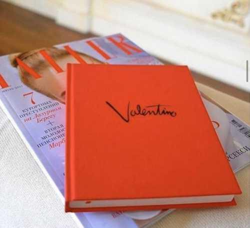 Блокнот Valentino