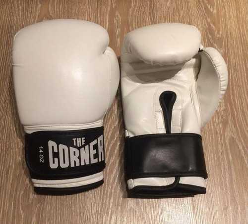 Боксёрские перчатки зала The Corner Boxing 14 унц