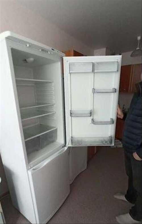 Холодильник бу Атлант 1,95
