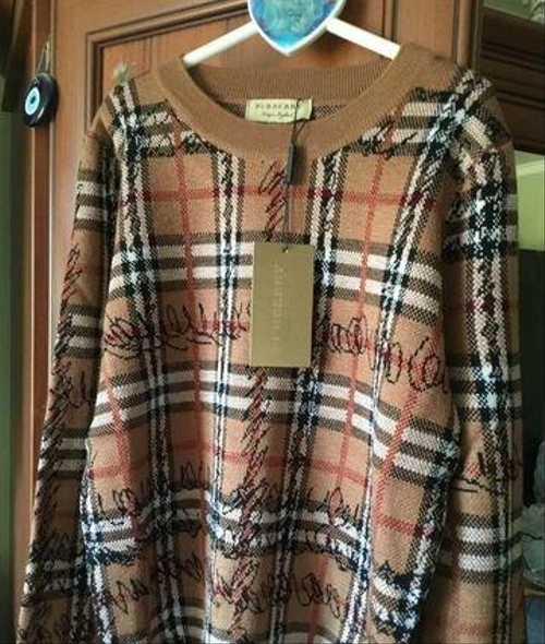 Шикарный костюм Burberry
