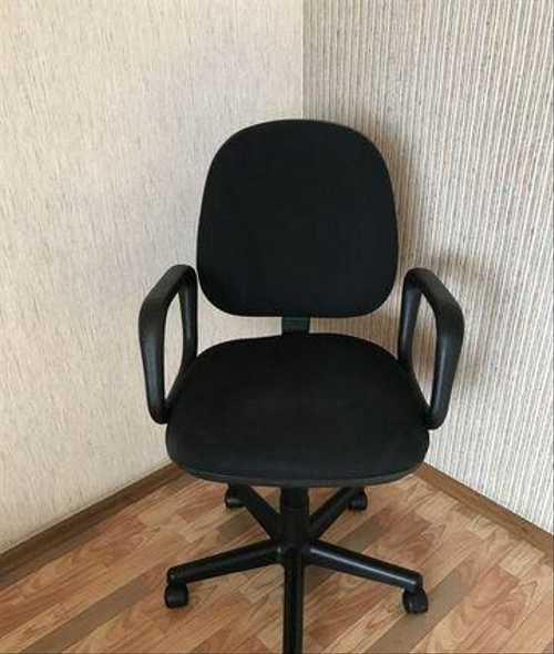 Офисные кресла бу купить. Кресло офисное б/у. Кресло компьютерное бу. Стул офисный б/у. Кресло офисное б 607.