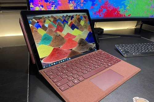 Планшет Microsoft Surface Pro 6 i7/8Gb/256Gb